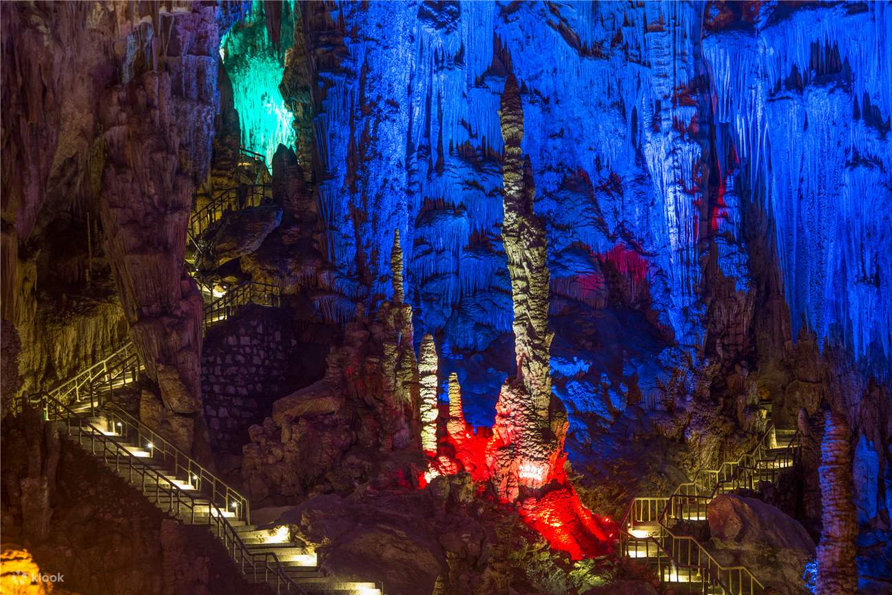 Chongqing Wulong Chinese and English tour guide private group one-day ...